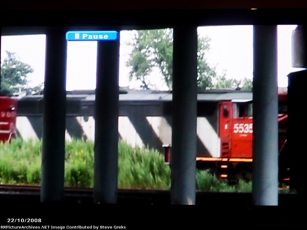 CN 5535 leads an autoparts train